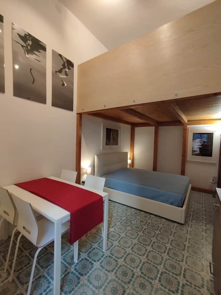 Casa Merisi Al Centro Storico Di Napoli - Napoli