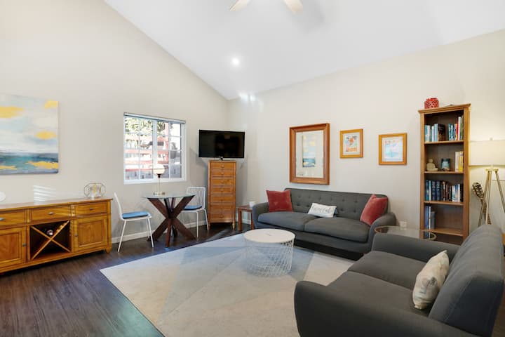 3br+loft W/ Games, Heat&ac - Dog Friendly Backyard - San Diego, CA
