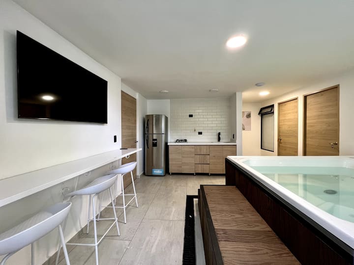 Nowa Apt | Jacuzzi & Outdoor Lounge In Provenza - Medellín