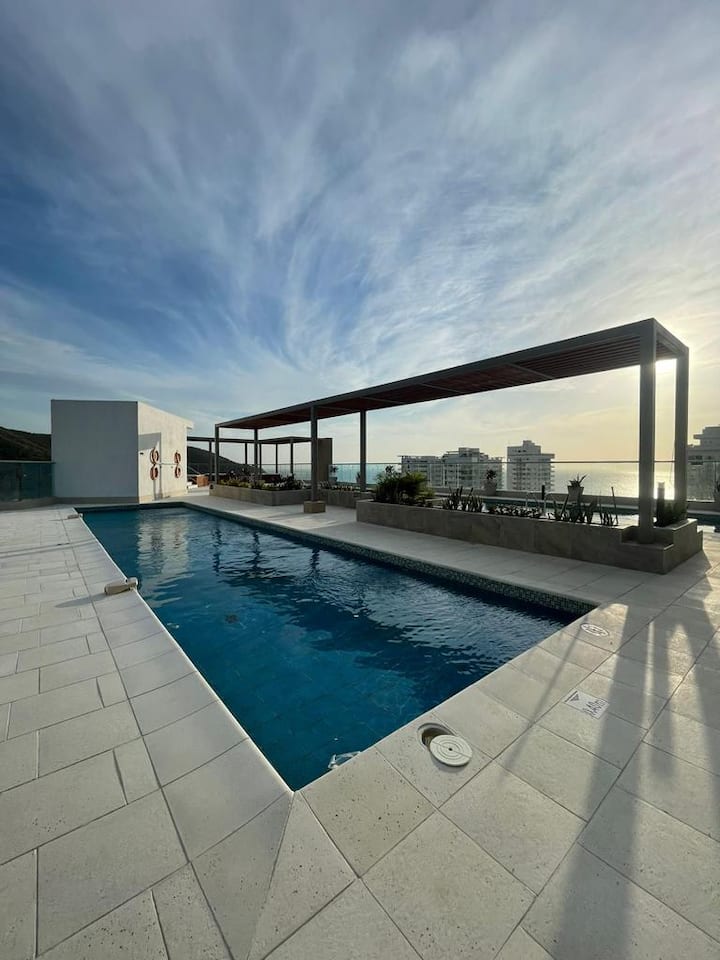 Apartasuite Con Vista Al Mar En Edificio De Lujo - Santa Marta