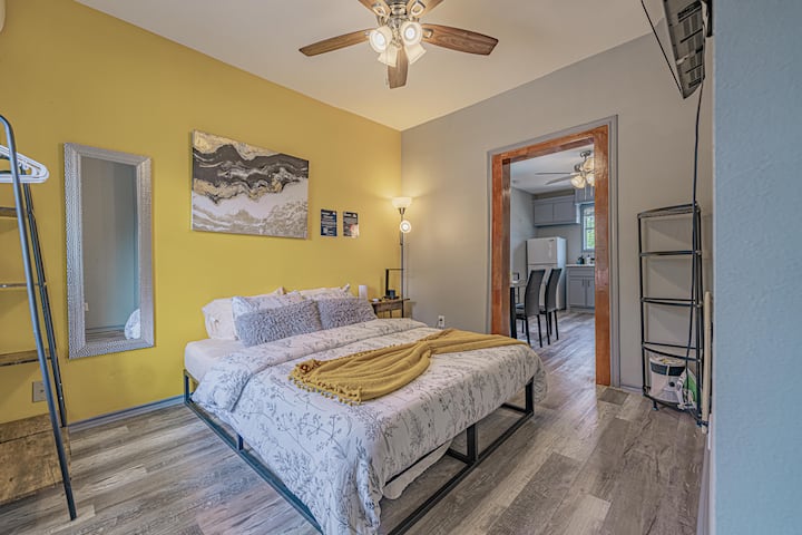 Avenue F Unit 1 - South Houston, TX