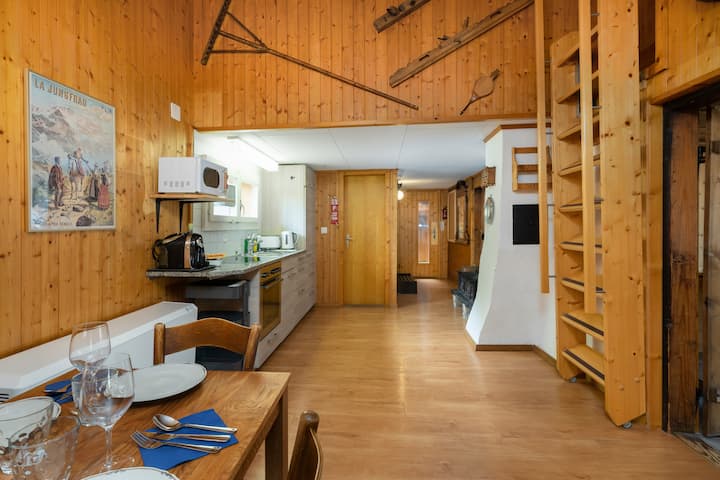 Chalet Allmihus - Apt. C  (Ski/train) - Wilderswil