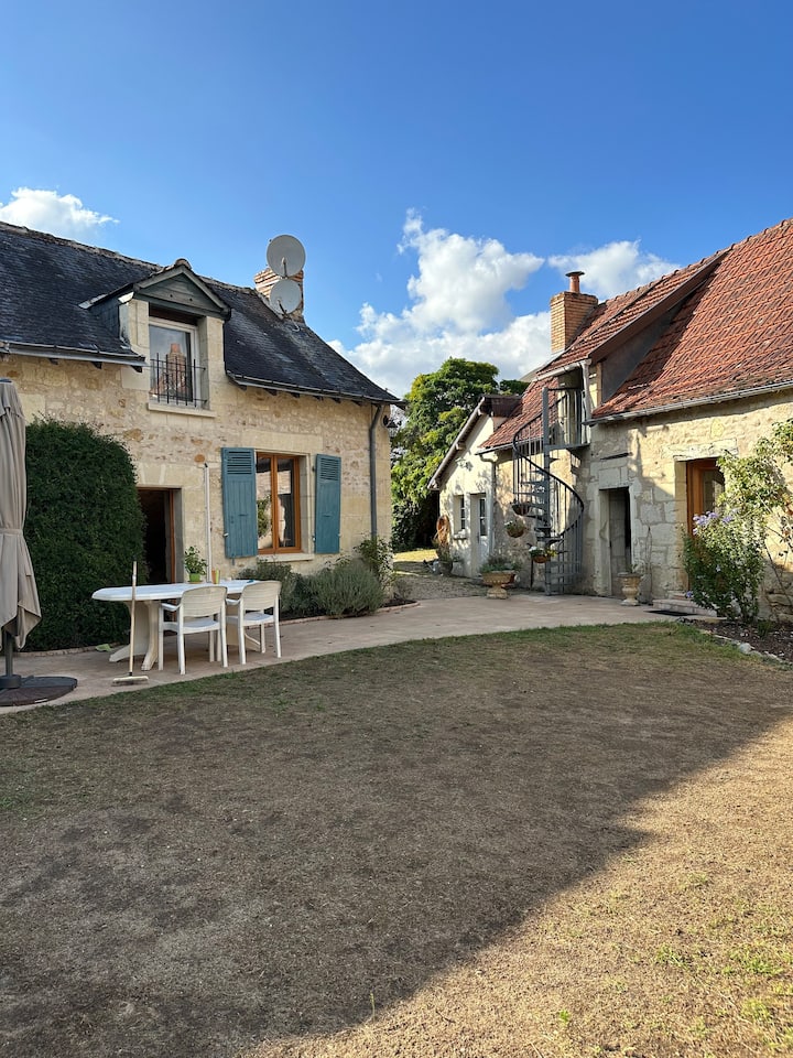 Traditional Gîte With Private Pool, Sleeps 7-9 - Chinon