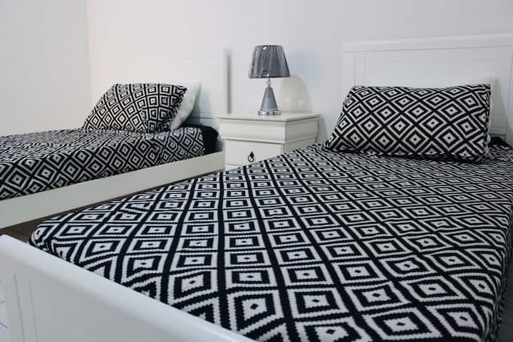 Appartement De 100m² Tout éQuipé - Oran