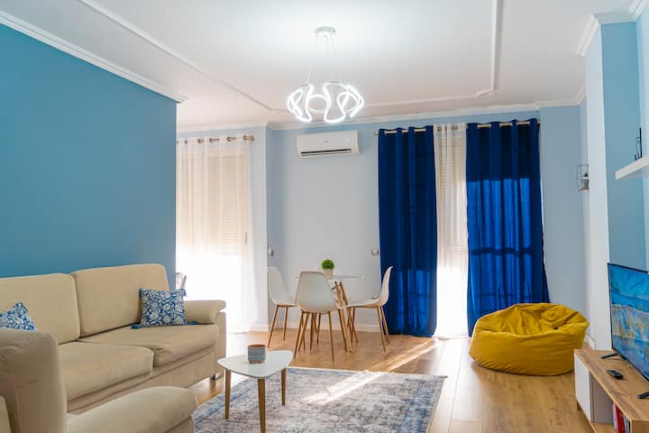 Cane Apartment New Bazaar - Tirana