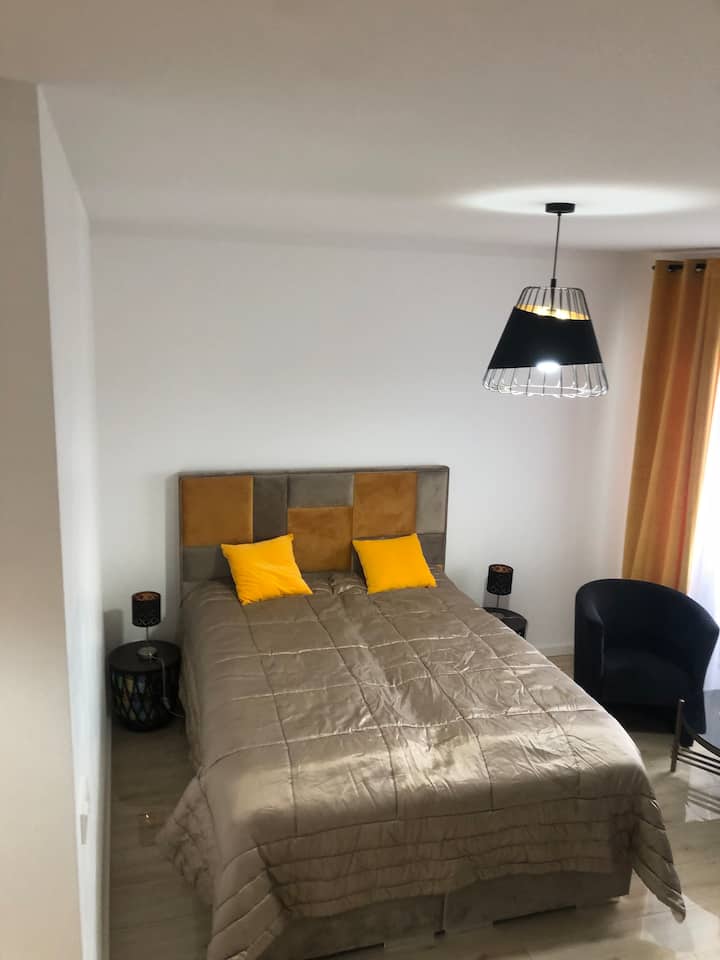 Golden Apartment - Wrocław
