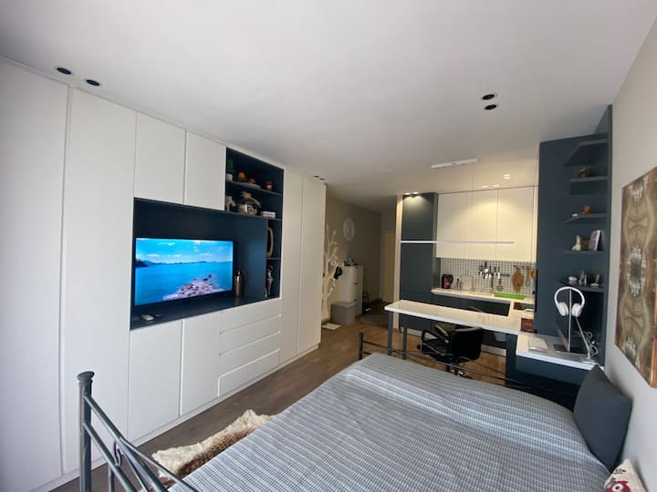 Vlora Beach & Nightlife Paradise - Vlorë