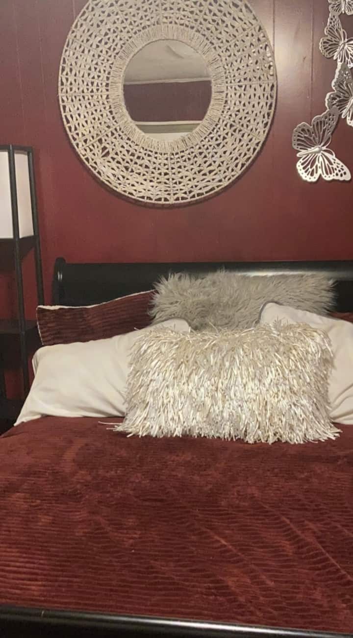 Safe And Secure Place To Stay! - 첼트넘