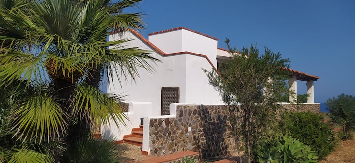 Ustica - Casetta Immersa Nel Verde - Ustica