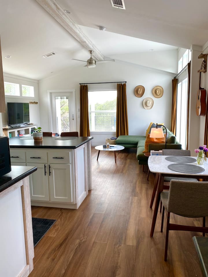 Relaxing Ranch Retreat - Driftwood, TX