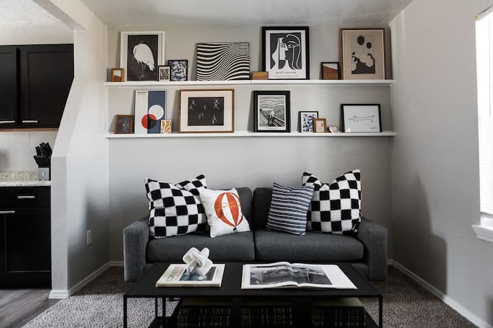 Comfy Beds | Close To Fairgrounds | Long Driveway - Oklahoma City, OK