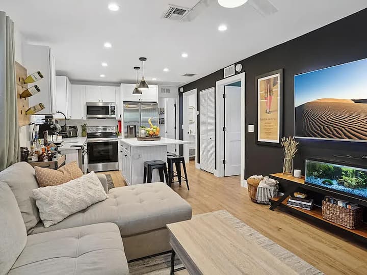 Coastal Hideaway - Lake Worth, FL