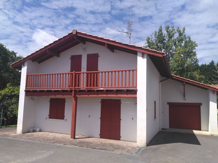 Maison Basque Au Calme - Bayonne