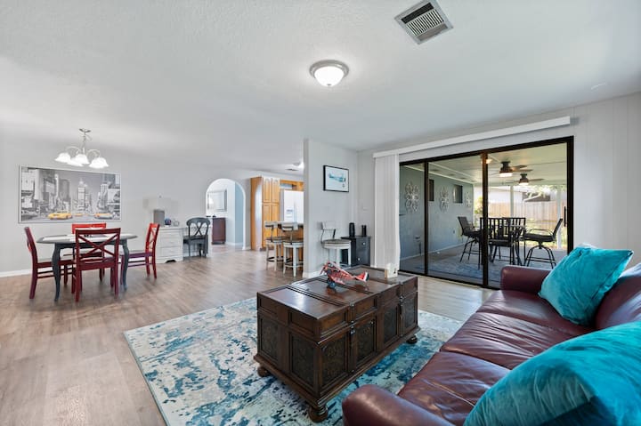 Fl Sun, Workspace, Fenced Yard, Screen Porch, Pets - Melbourne