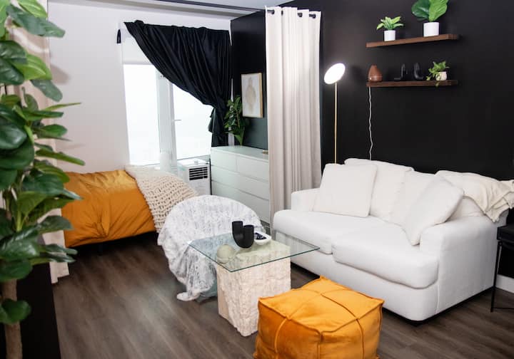 Luxury High Rise | Cozy | Modern Apartment - Bronx
