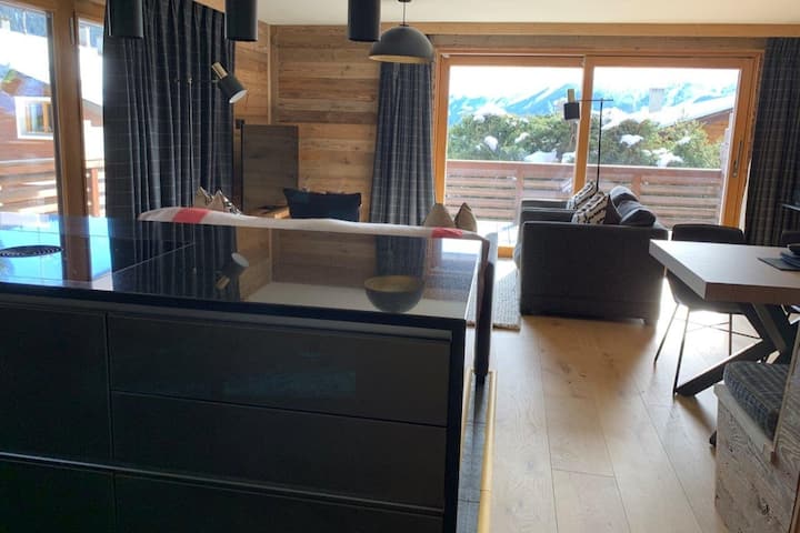 Modern, Recently-refurbished, 2/3 Bed Apartment - Champex-lac