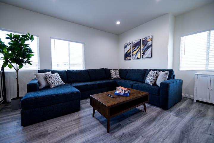 Sunset Serenity: Retreat In Huntington Beach - Huntington Beach, CA