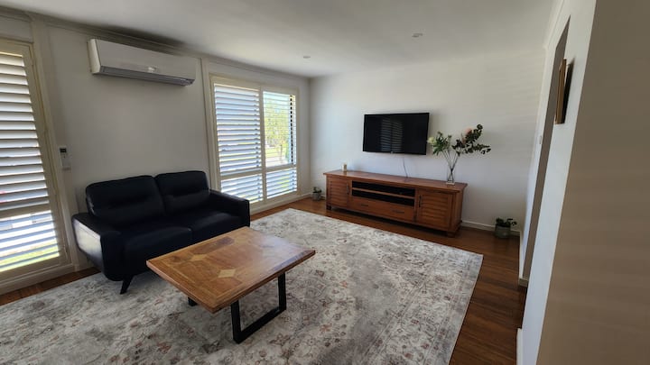 Maloneys Beach And Bush Retreat - Long Beach