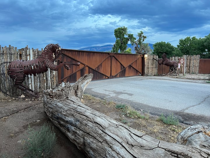 Kick Your Boots Off & Relax! - Corrales, NM