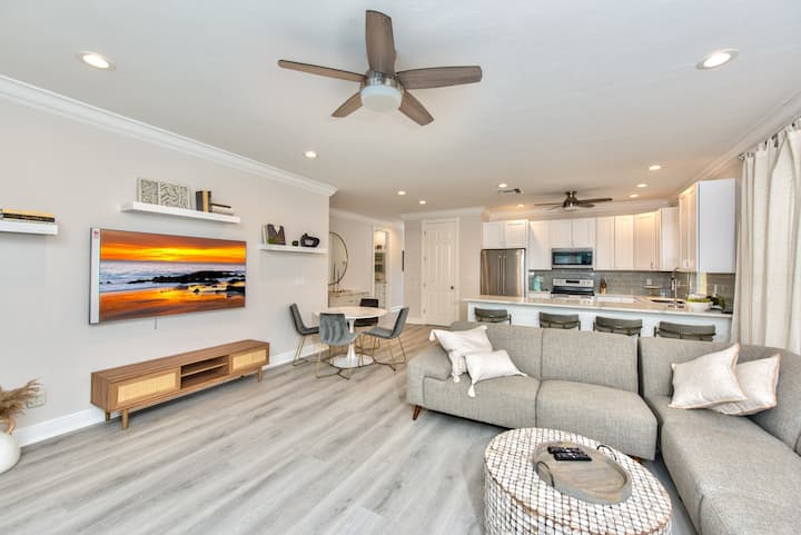 Stylish House W/pool, Pets Ok! - Naples Park, FL