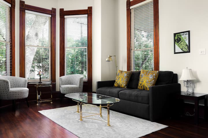 Brava House - Fitzgerald Suite - Austin, TX
