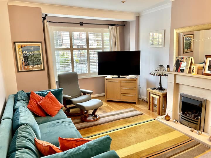 3 Bed London Home. Parking. Great Transport Links - Londres