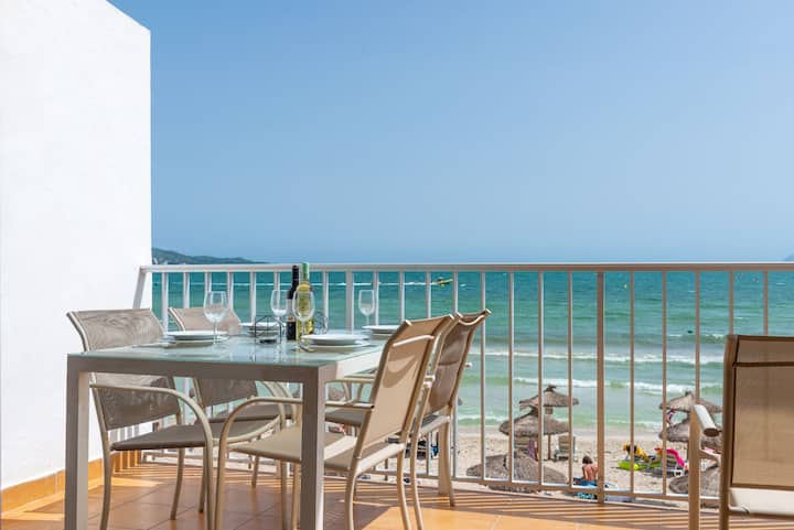 Beachfront Bliss: Alcúdia's Finest 3br Apartment - Alcúdia