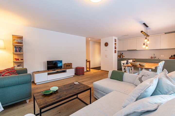 New Modern & Central Apartment - Saas-Fee