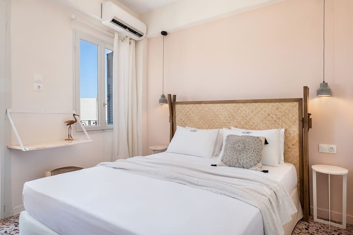 Artemide City Places-cozy Db With Balcony (2) - Hanía