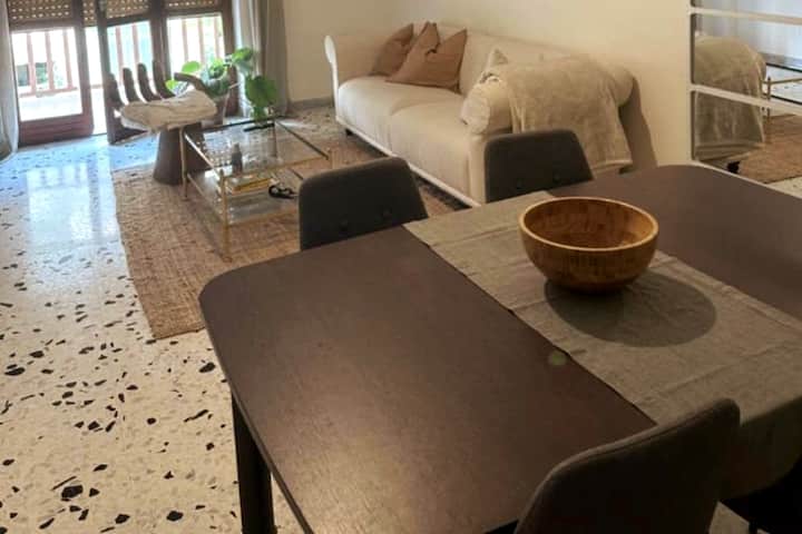 [Reggia: 1 Minuto] - Centrale Intero Appartamento. - Caserta
