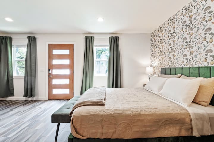 Peaceful Guest Suite Retreat, Parking, Fast Wi-fi - Austin, TX