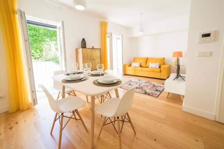 2br Apt + Parking, Lisbon - Lisboa