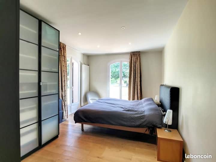 Maison 200m2 Avec 4 Chambres. - Cestas