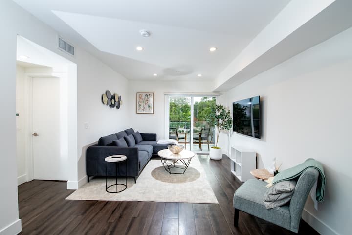 Luxury 2bed/2bath Apt In West Hollywood W/ Rooftop - Hollywood, CA