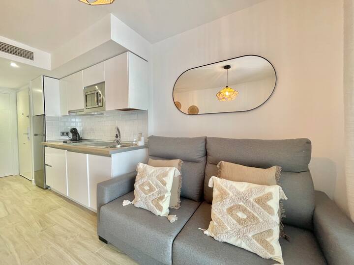 Lafrenchtouch - Acogedor Apto, Terraza Y Cerca Mar - Benalmádena