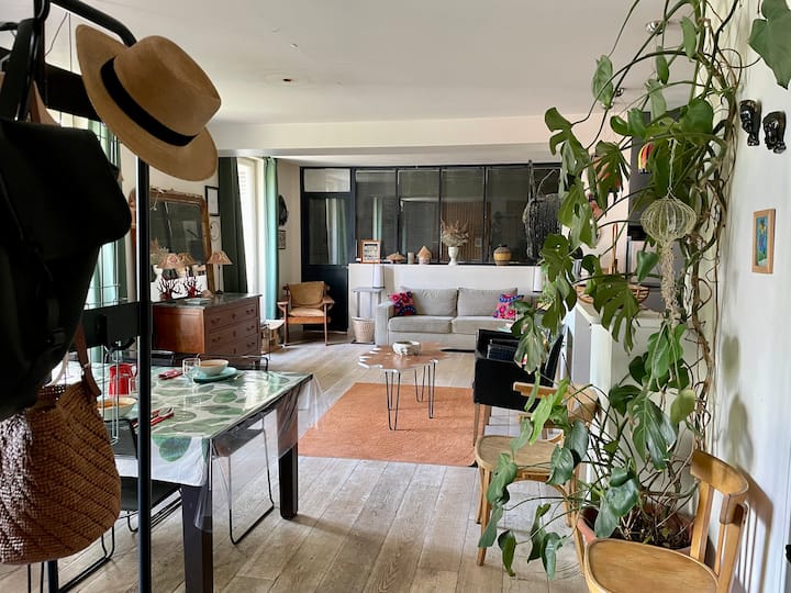 54m2
Quartier Fun
4 Personnes - ibis Budget Paris La Villette 19ème