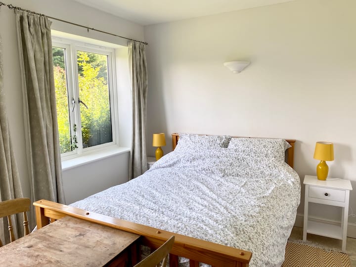 Bed And Breakfast: Peaceful Village Room For Two - Thame