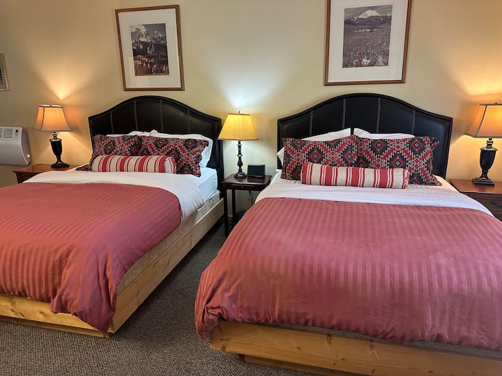 Double Queen - Winthrop, WA
