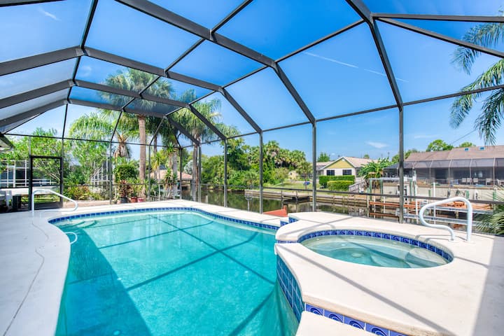 Life's Porpoises *Waterfront *Pool *Dock *Billiard - Palm Coast, FL