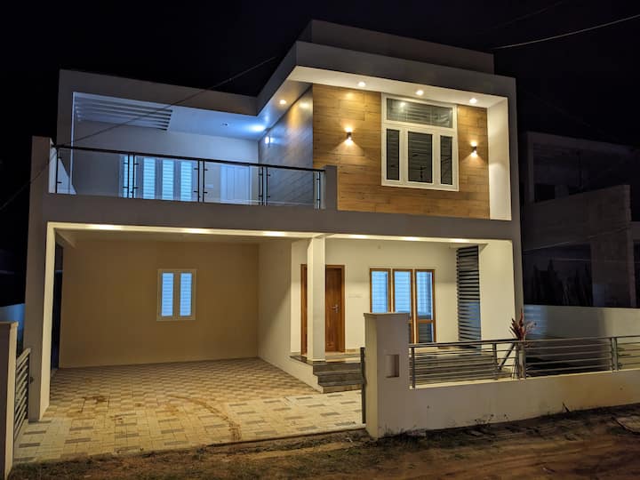 Luxury Villa In Kollam - Kollam