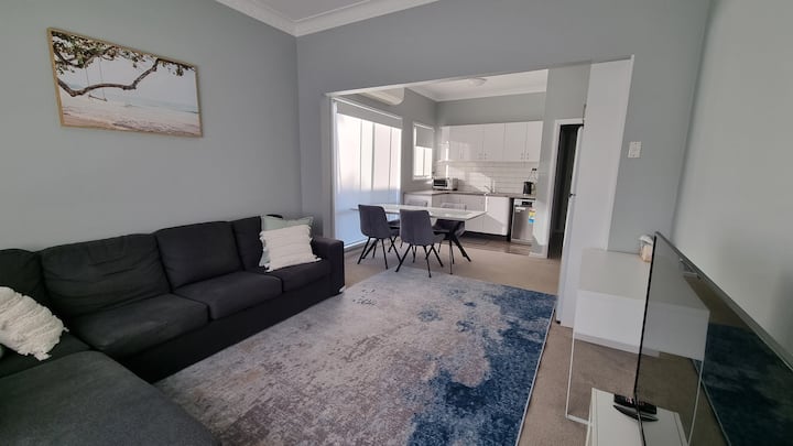 Little Gem In Marks Point - 2 Bedrooms - Belmont