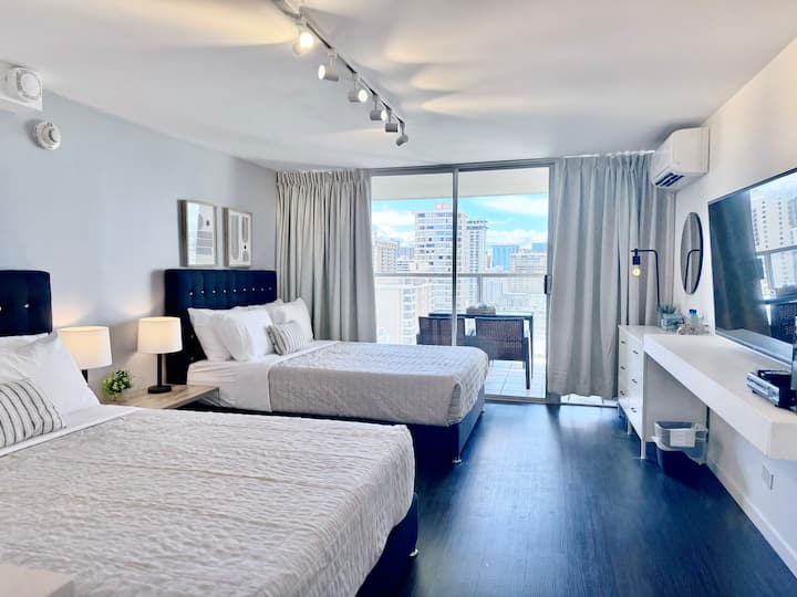 22fl- Renovated Studio Condo In Central Waikiki!~ - Lanikai Beach, HI