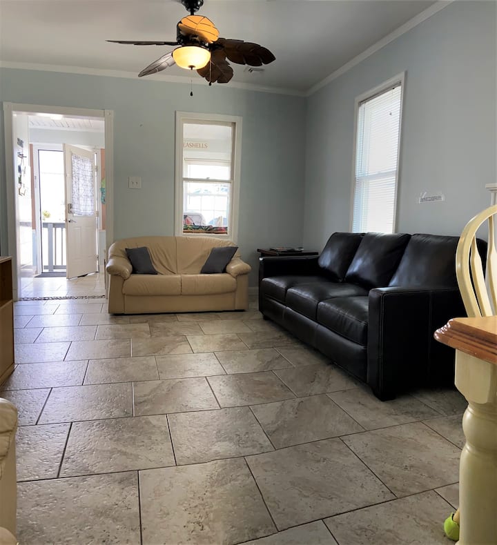 Luxury 3 Bdrm Beach Block Home, 4 Homes From Beach - Seaside Heights, NJ