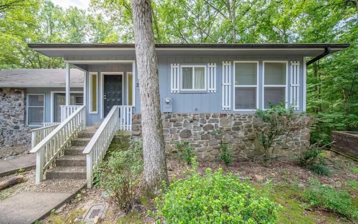 Luxury Living On Macotera Place - Hot Springs Village, AR