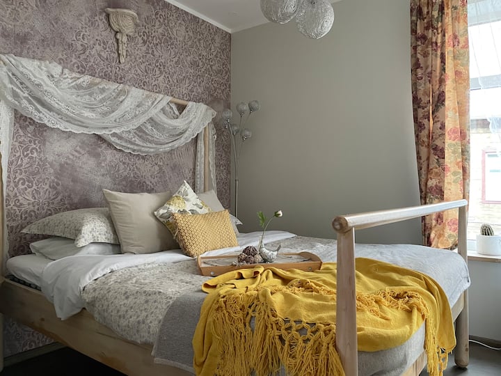 Elegant & Central 1br| Free Parking | Max 4 Guests - Riga