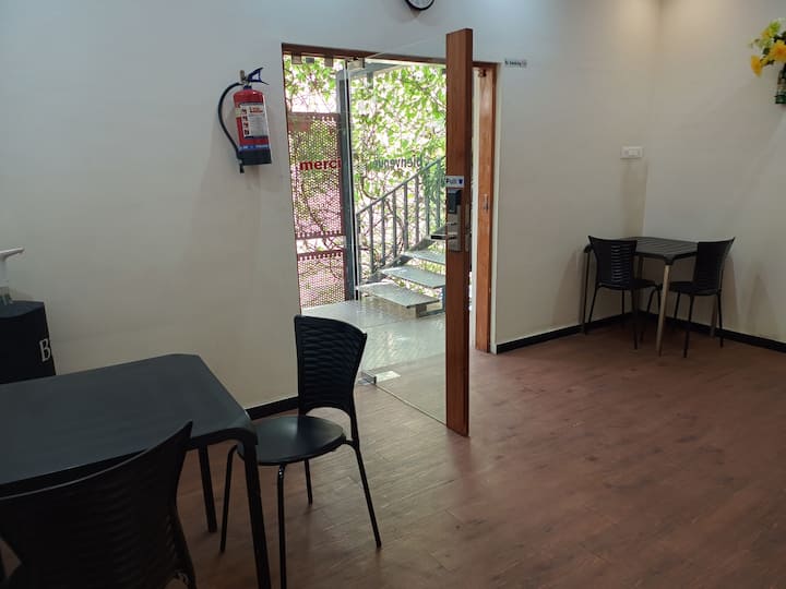 Avea- Simple & Cozy Single Room - Madurai