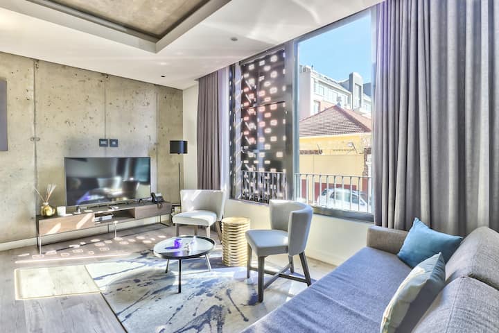 Stylish Signature Unit With Wifi And Parking - Kapstadt