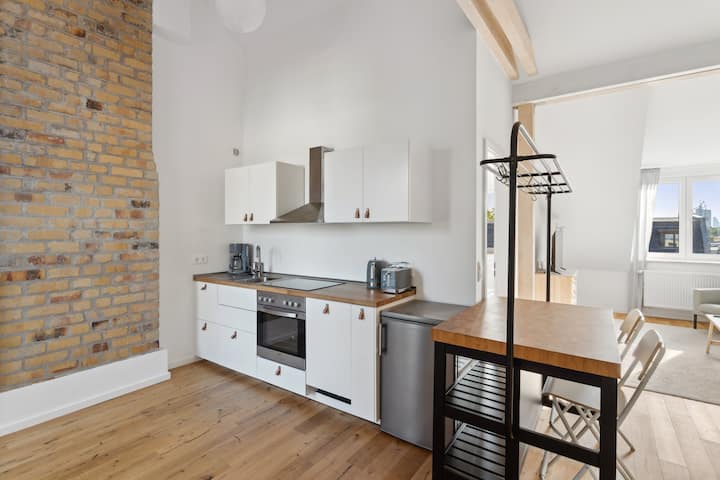 Cozy 2 Room Dg Apartment With Terrace Leipzig - Leipzig