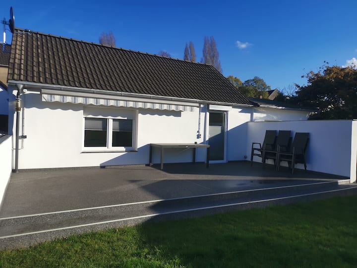Haus Jürgens -Komplettes 62m² Haus Mit 3,5 Zimmer - Recklinghausen