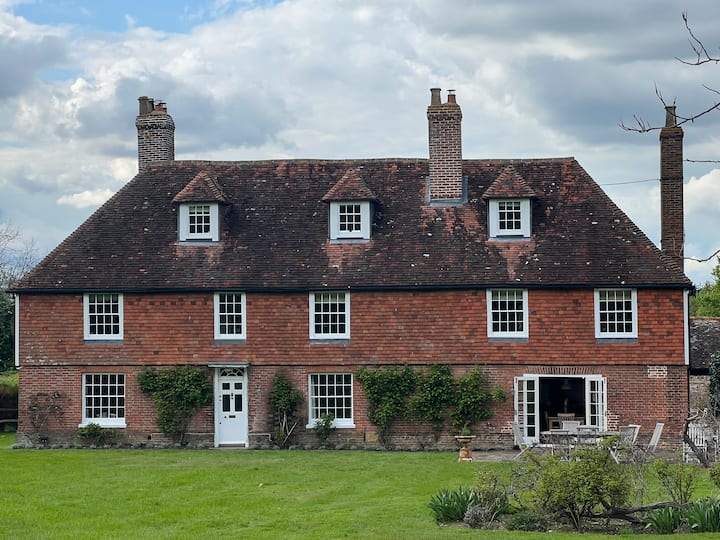 Luxury Family Farmhouse - Cranbrook, UK